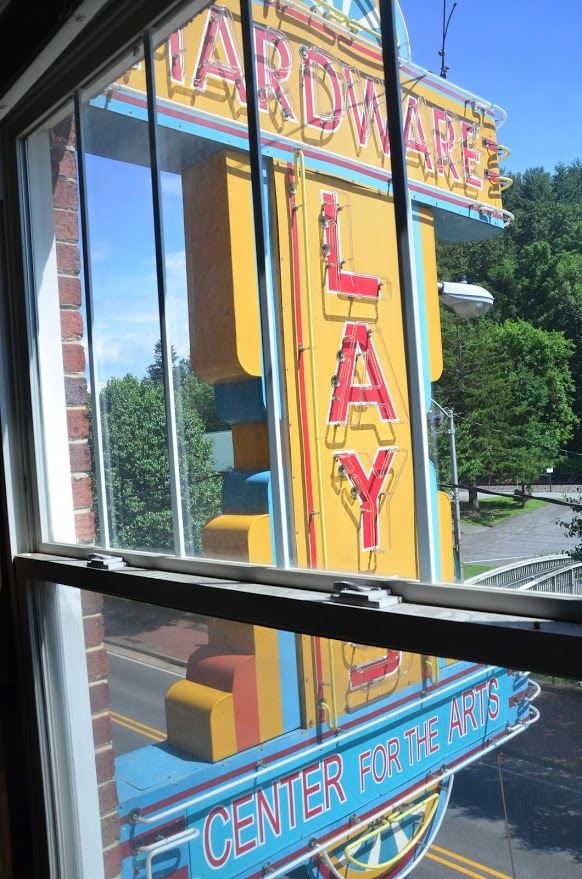 Locations Hub - Lays Hardware