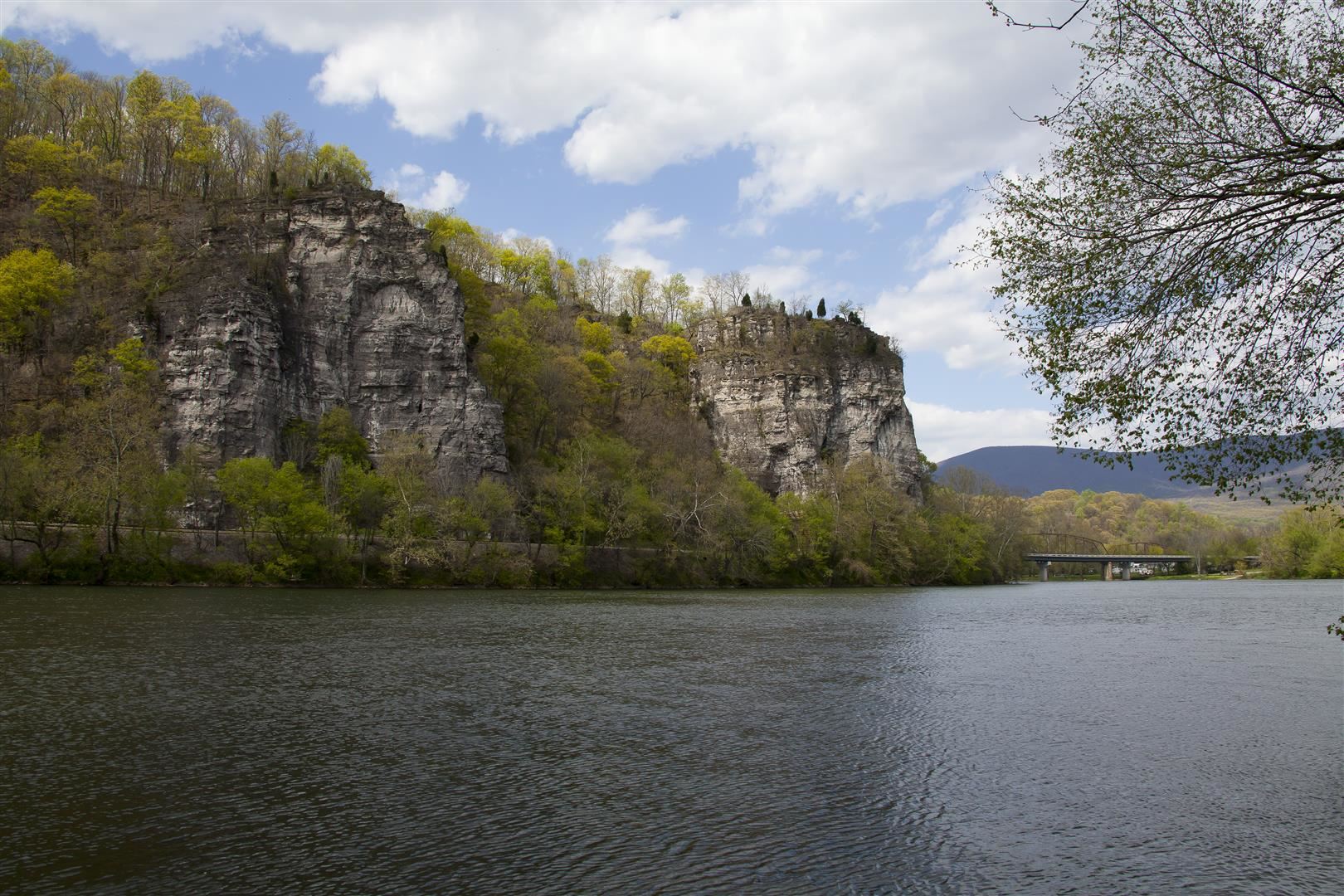 Locations Hub - Palisades Cliffs