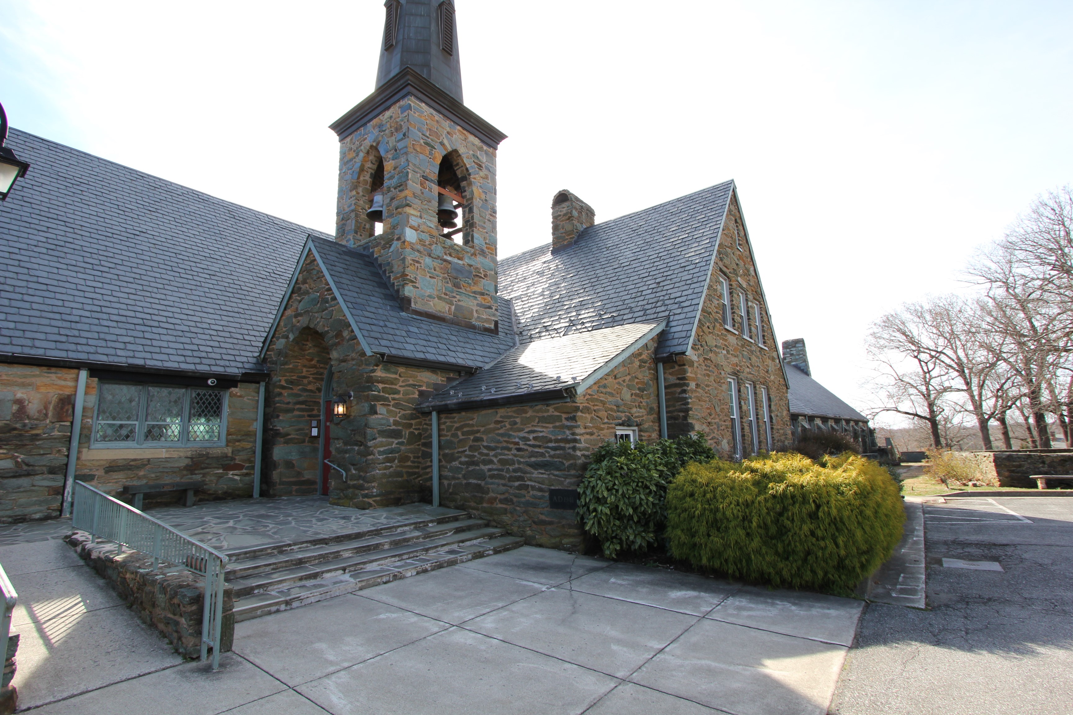 Locations Hub - Quaker Meeting House and Quaker Memorial Presbyterian ...