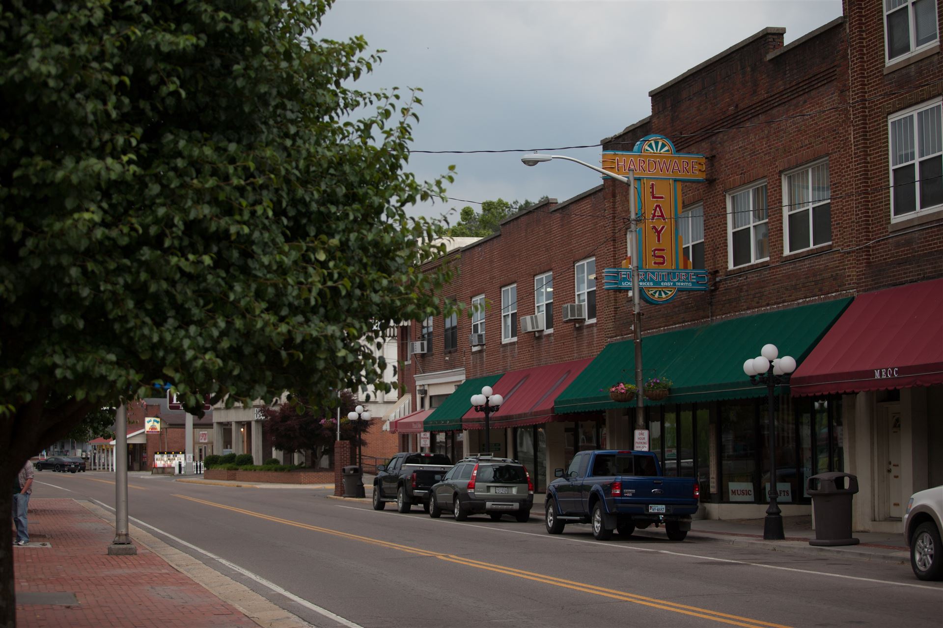 Locations Hub - Lays Hardware