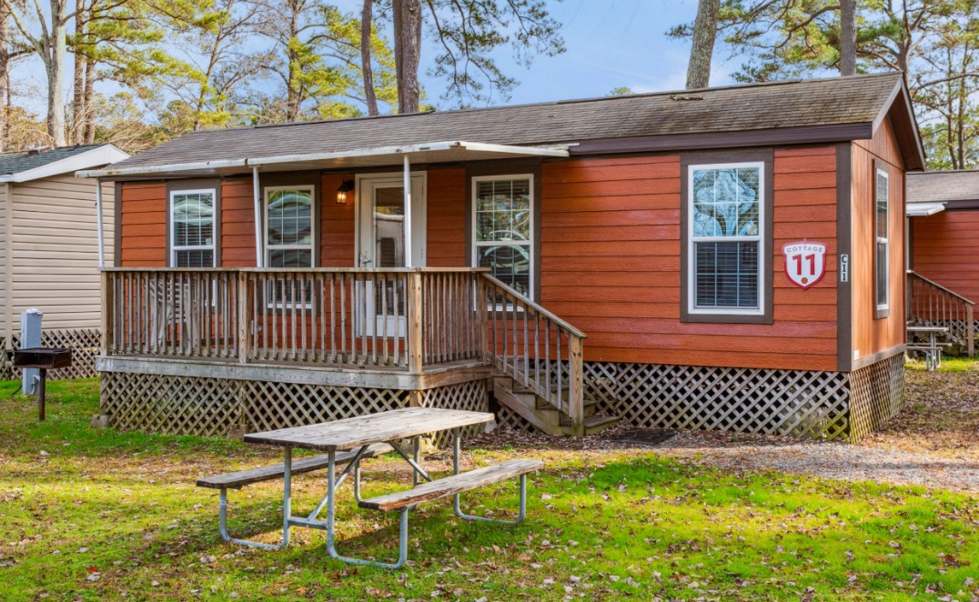 Locations Hub - Camp Cardinal RV Resort