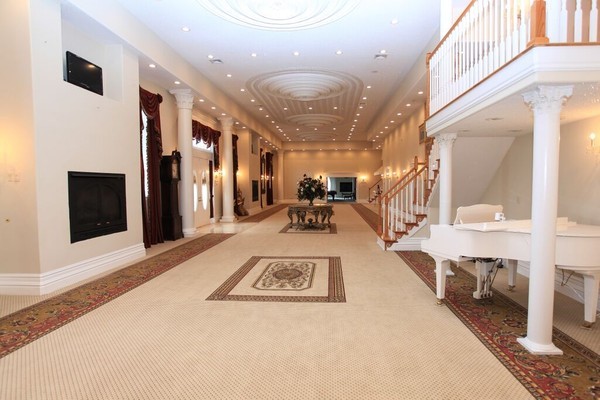 Locations Hub - The Mansion at Double R Ranch