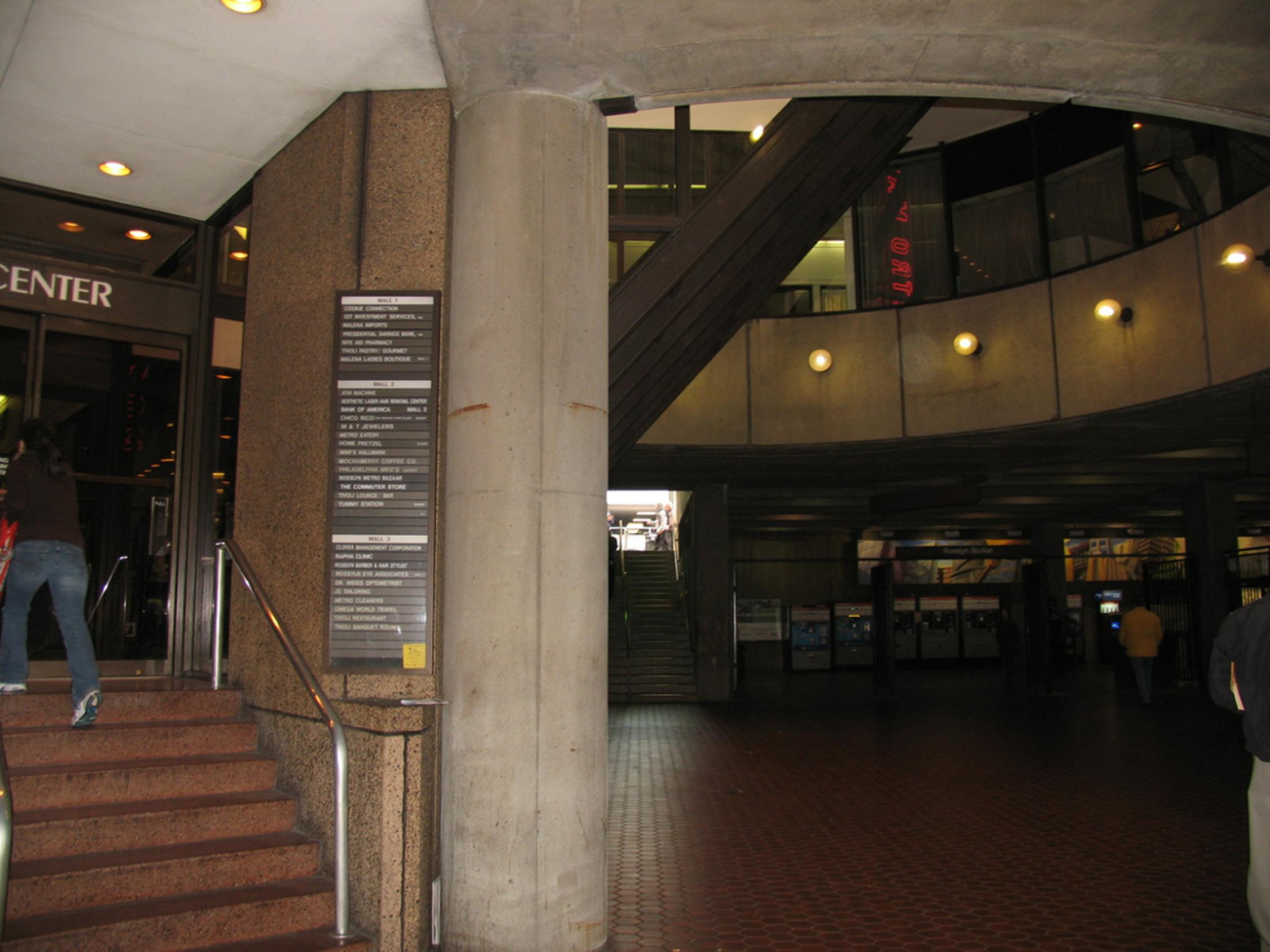 Locations Hub - Rosslyn Metro