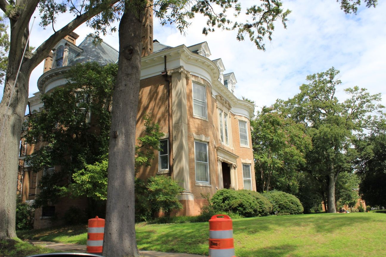 Locations Hub - Hague Neighborhood (Norfolk)