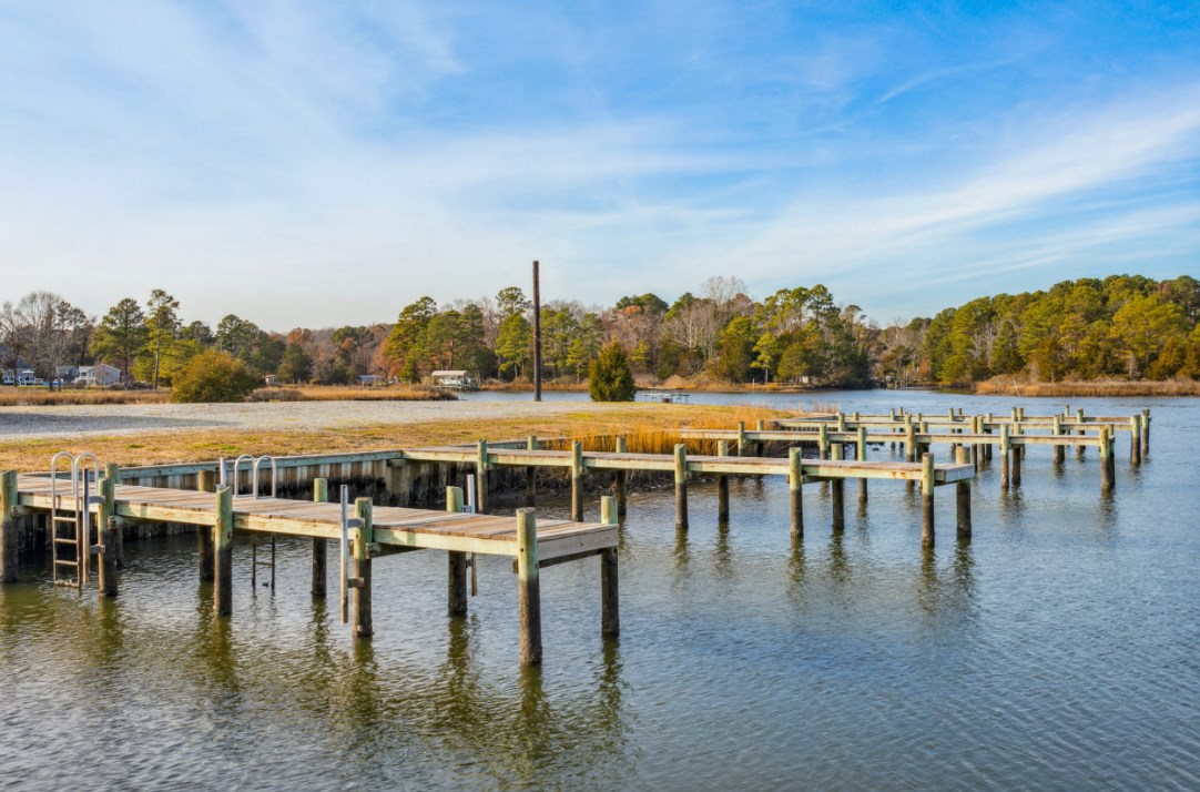 Locations Hub - Camp Cardinal RV Resort