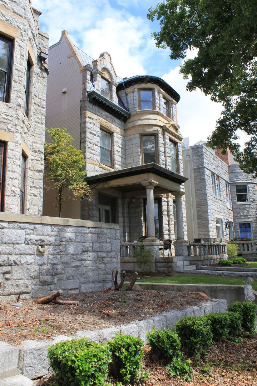 Locations Hub - Hague Neighborhood (Norfolk)