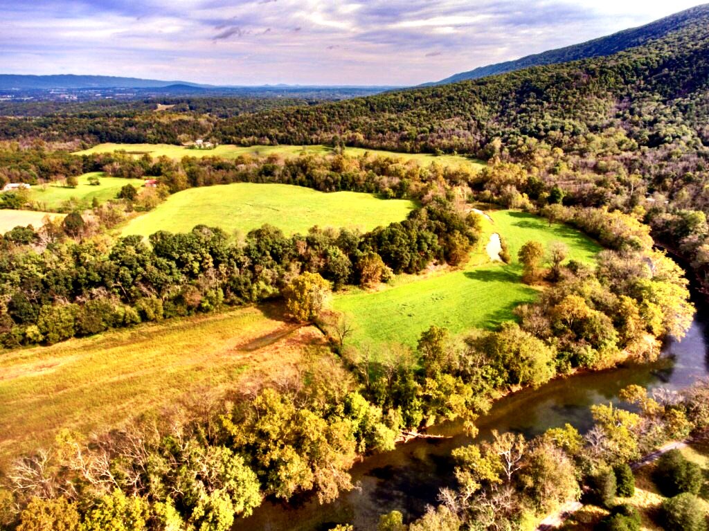 Locations Hub - Patriots Bend Farm